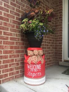 44 Useful Repurpose ideas For Vintage Milk Can